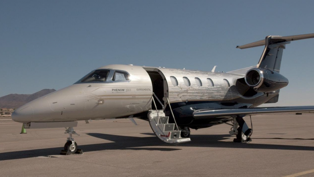 Pebisnis Afrika Selatan Jadi Pemilik Pertama Jet Pribadi Phenom 300E