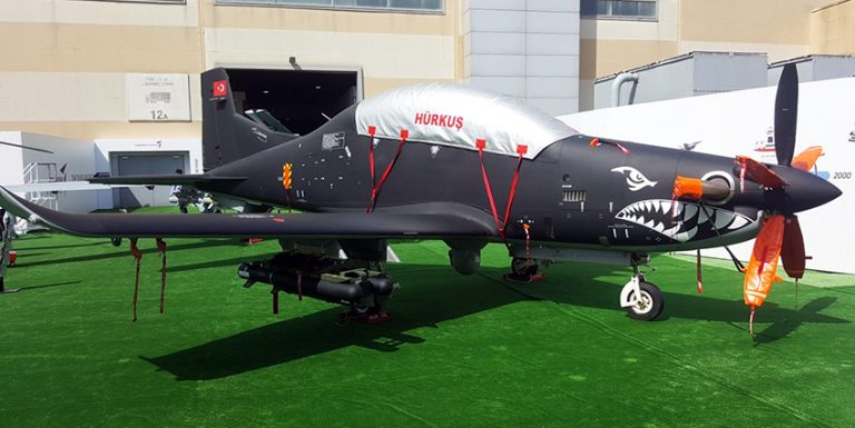 Hurkus-C dari Turki, Tampil Lebih Garang dengan Grafis Moncong Hiu ...