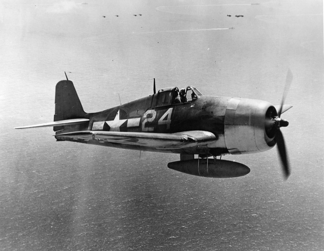 Si Kucing Neraka, Raja Pesawat Tempur Kapal Induk Era PD II