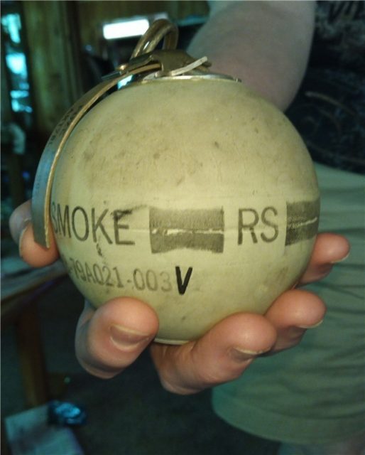 Mengenal Jenis-jenis Granat Asap yang Digunakan Militer Amerika Serikat