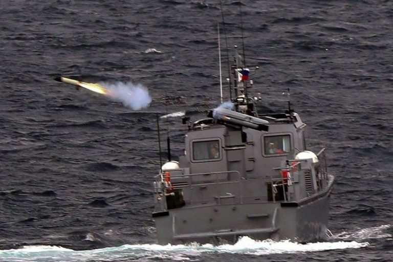 Angkatan Laut Filipina uji penembakan rudal Spike ER buatan Israel