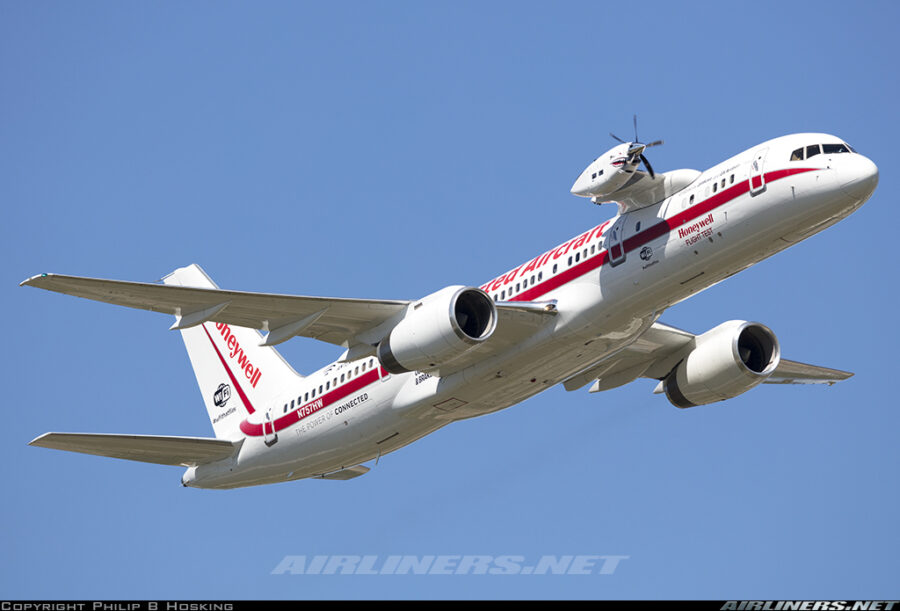 Berusia 40 tahun, B757 masih jadi andalan sebagai pesawat uji Honeywell