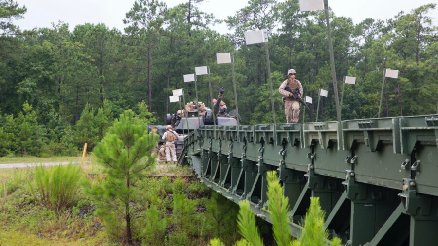 Irlandia pesan jembatan modular MGB 31 m ke WFEL