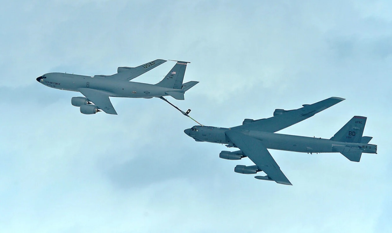 Rekor! 2 KC-135 Stratotanker beroperasi terus-menerus selama 72 jam