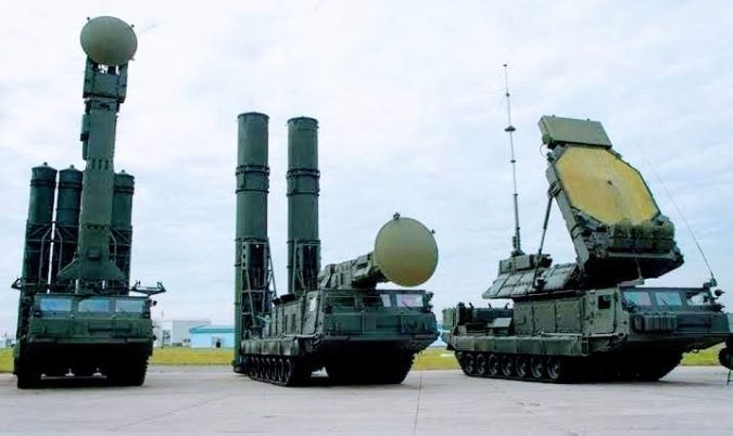 Rusia sebarkan sistem rudal pertahanan udara terbaru S-300V4 di Ukraina