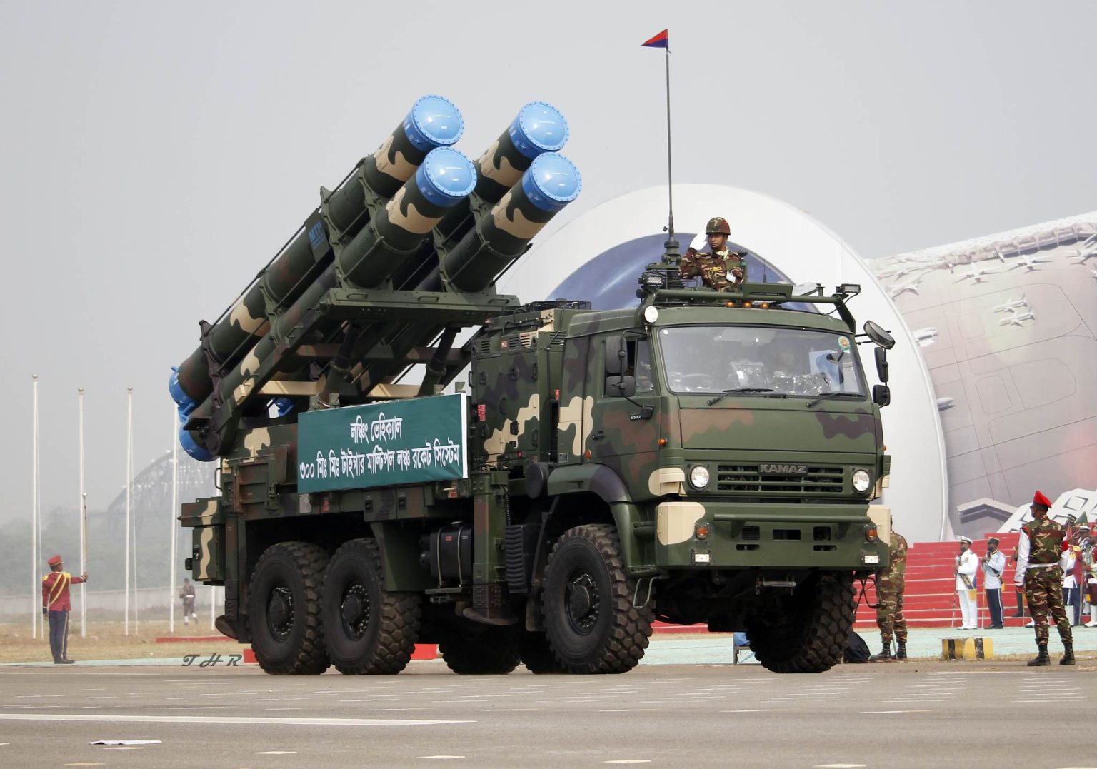 MRL TRG-300 buatan Turkiye, gigi altileri Angkatan Darat Bangladesh