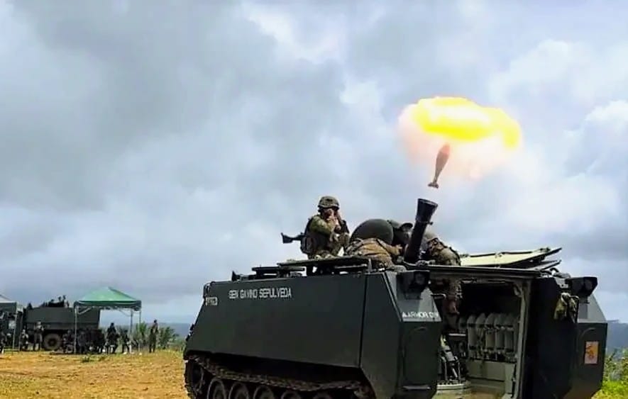 AD Filipina menguji coba ranpur M125A2 AMC bersenjatakan mortir Cardom ...