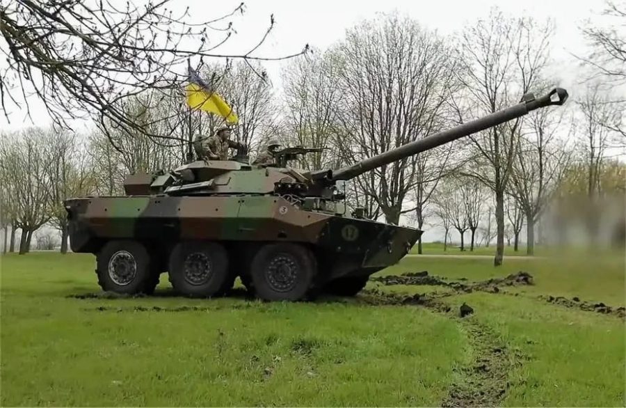 Panser kanon AMX-10RC bantuan Prancis telah merapat ke Ukraina