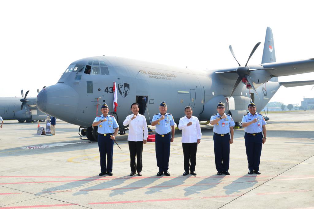 TNI AU resmi terima pesawat C-130J-30 Super Hercules A-1343 dari Kementerian Pertahanan RI