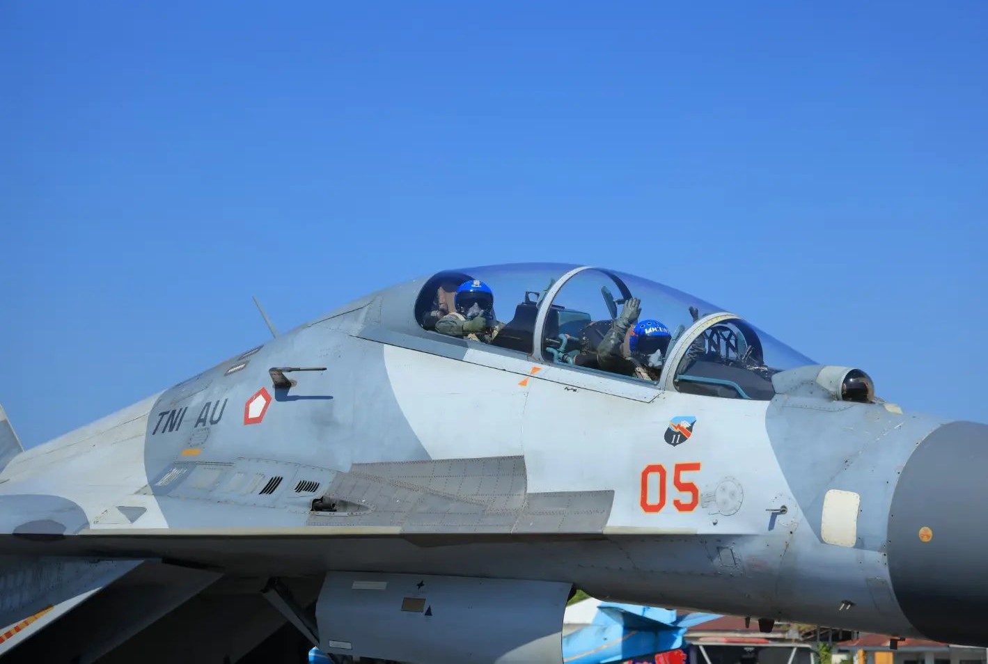 Skadron Udara 11 melaksanakan Farewell Flight untuk Panglima Komando ...