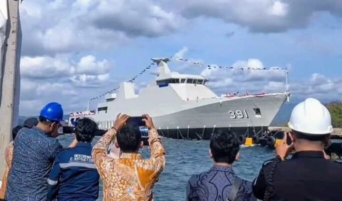 PT Daya Radar Utama serahkan OPV 90M pertama dari dua yang dipesan Kemhan RI untuk TNI AL