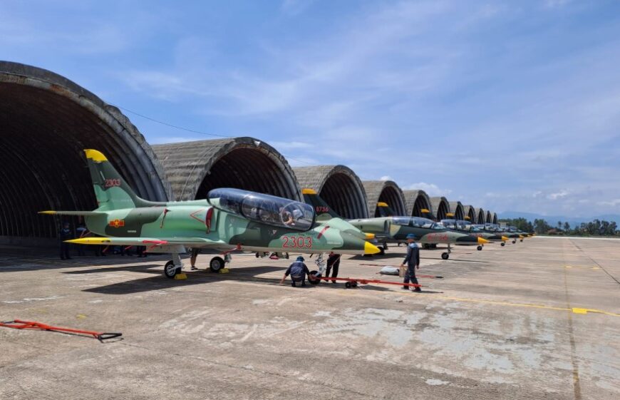 Aero Vodochody menyelesaikan pengiriman 12 jet latih L-39 Skyfox ke ...