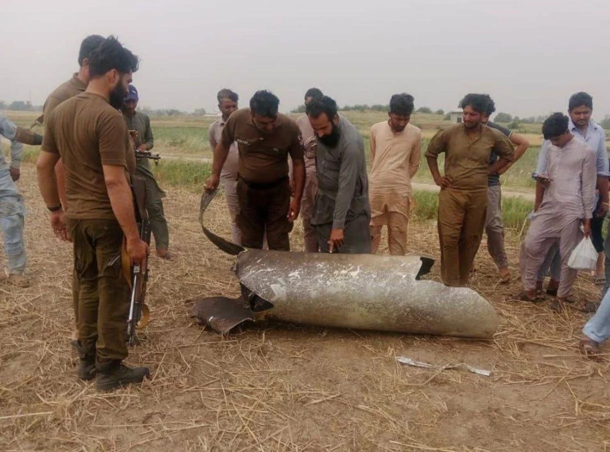 India menggunakan sistem pertahanan udara rudal canggih S-400 Rusia ...