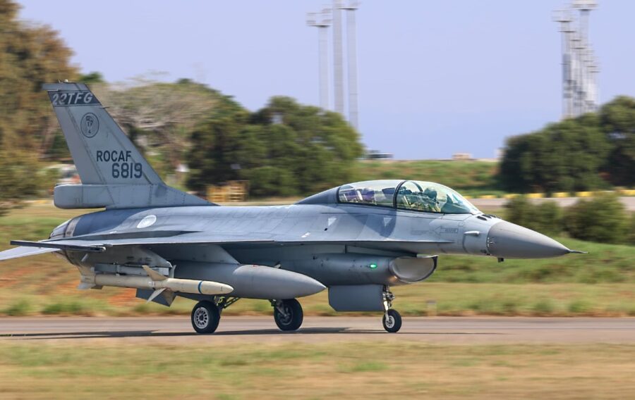 Taiwan meragukan pengiriman 66 jet tempur F-16V tercapai akhir 2026, kontrak tahun 2019 namun ...